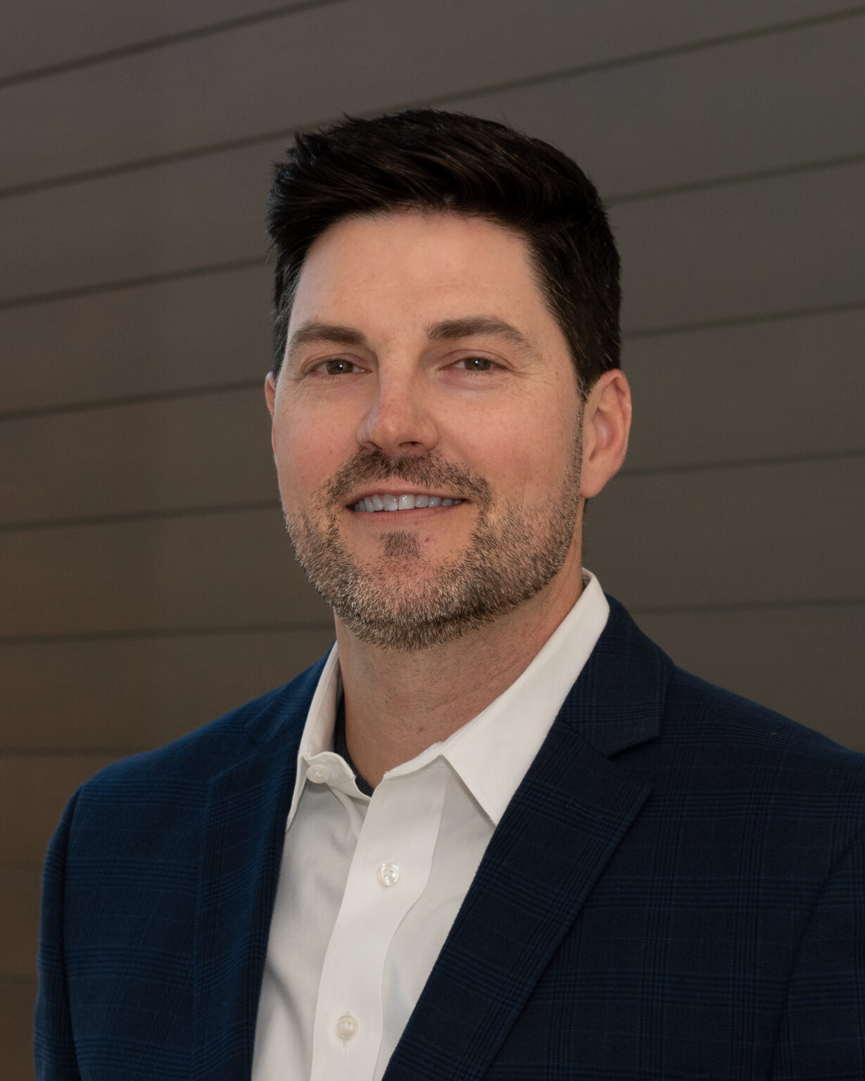 Dr. Jonathan Eck - Kansas City Eye Clinic